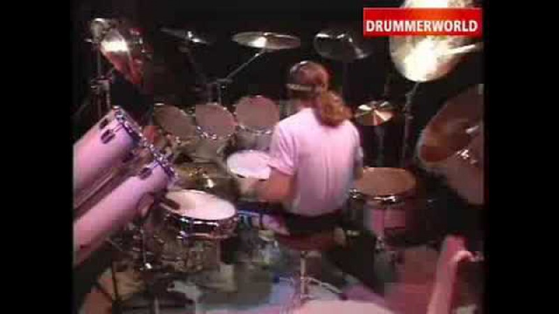 Simon Phillips - Incredibly Creative Drumsolo — Видео от Playdrums С Барабанами По Жизни ...